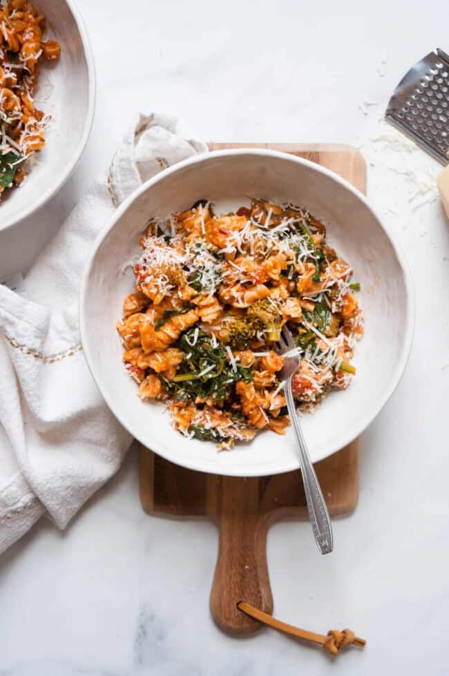 Easy Healthy One Pot Pasta Recipe - Erin Lives Whole